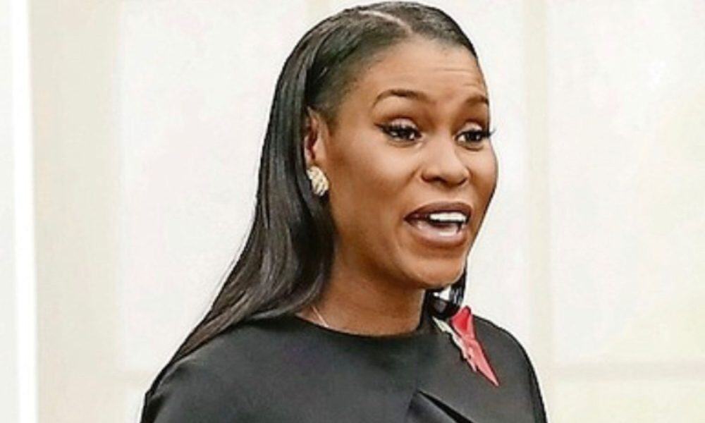 Pia Glover-Rolle: The Wife, The Mother, The MP and Cabinet Minister ...