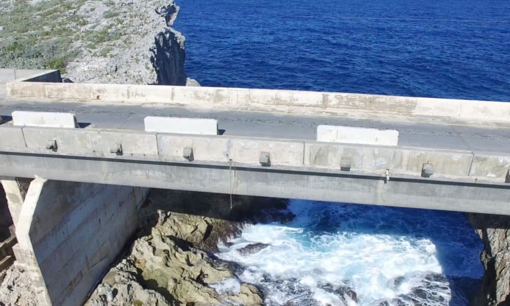 New Details on Glass Window Bridge - Our News