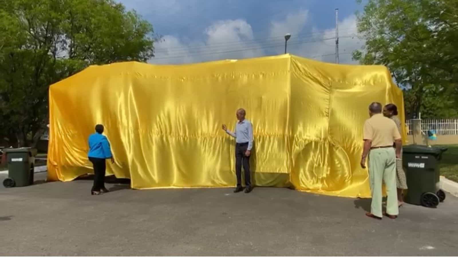 Bahamas Waste Unveils New Truck Design - Our News