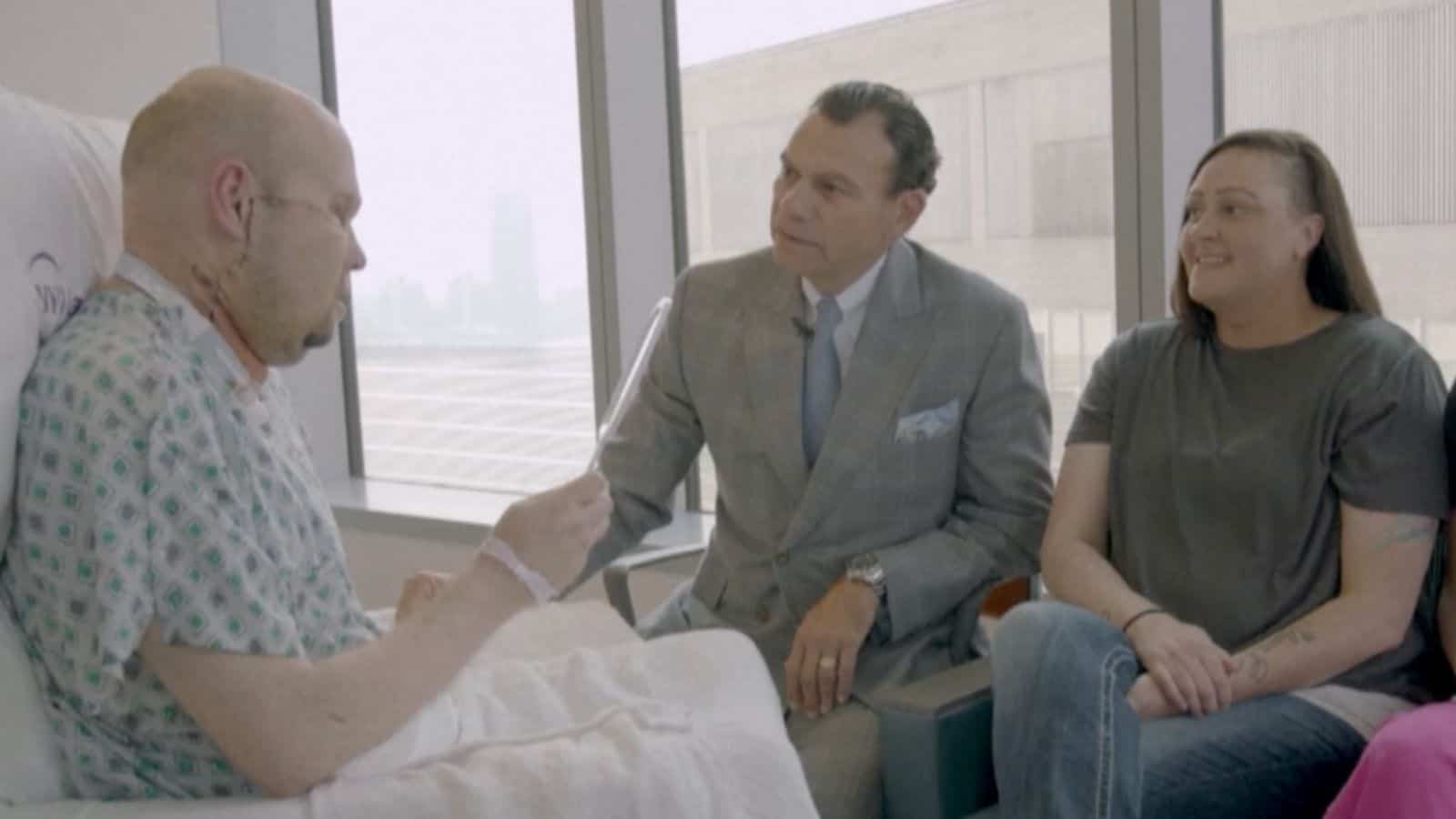 Surgeons Announce World's First Eye Transplant - Our News