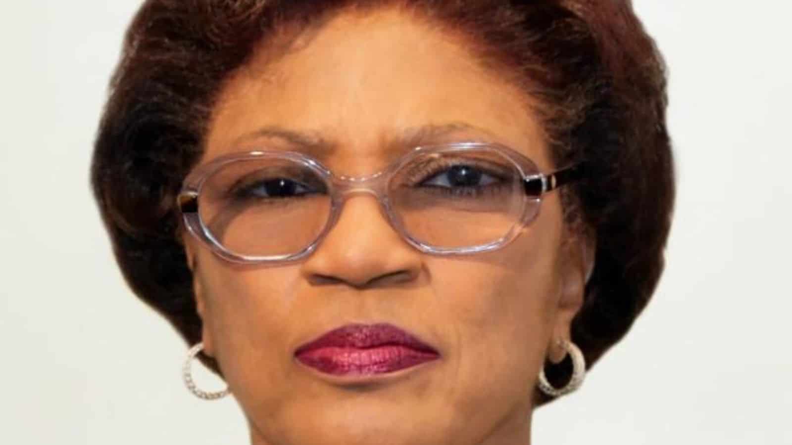 Viral Photo Sparks Debate On School Visitors' Dress Code - Our News